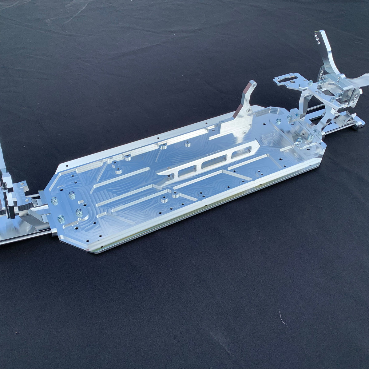 OUTLAW V3 Hybrid Chassis Kit – Taylor RC